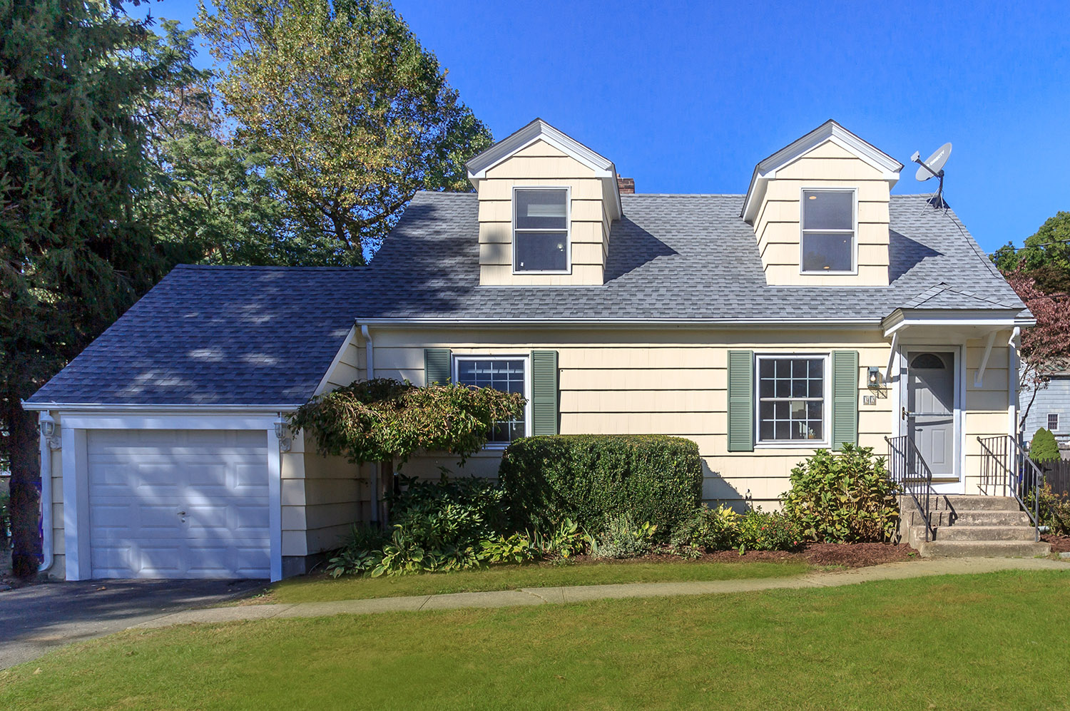 SOLD! 32 Old Elm Road, Fairfield, CT - Fairfield County Real Estate Guide